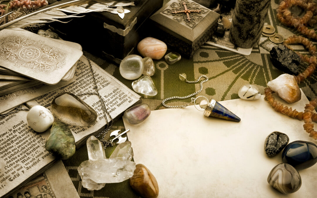 Scrying – November personal ritual - Gryphon's Moon Coven